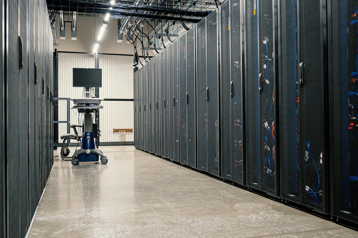 Data center e crisi climatica: paradosso dell’era digitale
